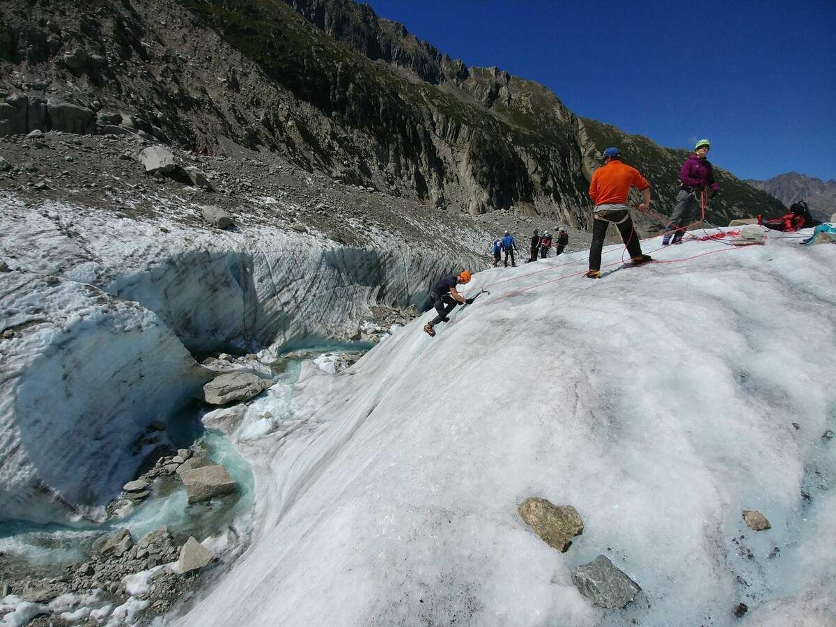 Alpine climbing course in Chamonix - Level 1 - Chamonix Experience